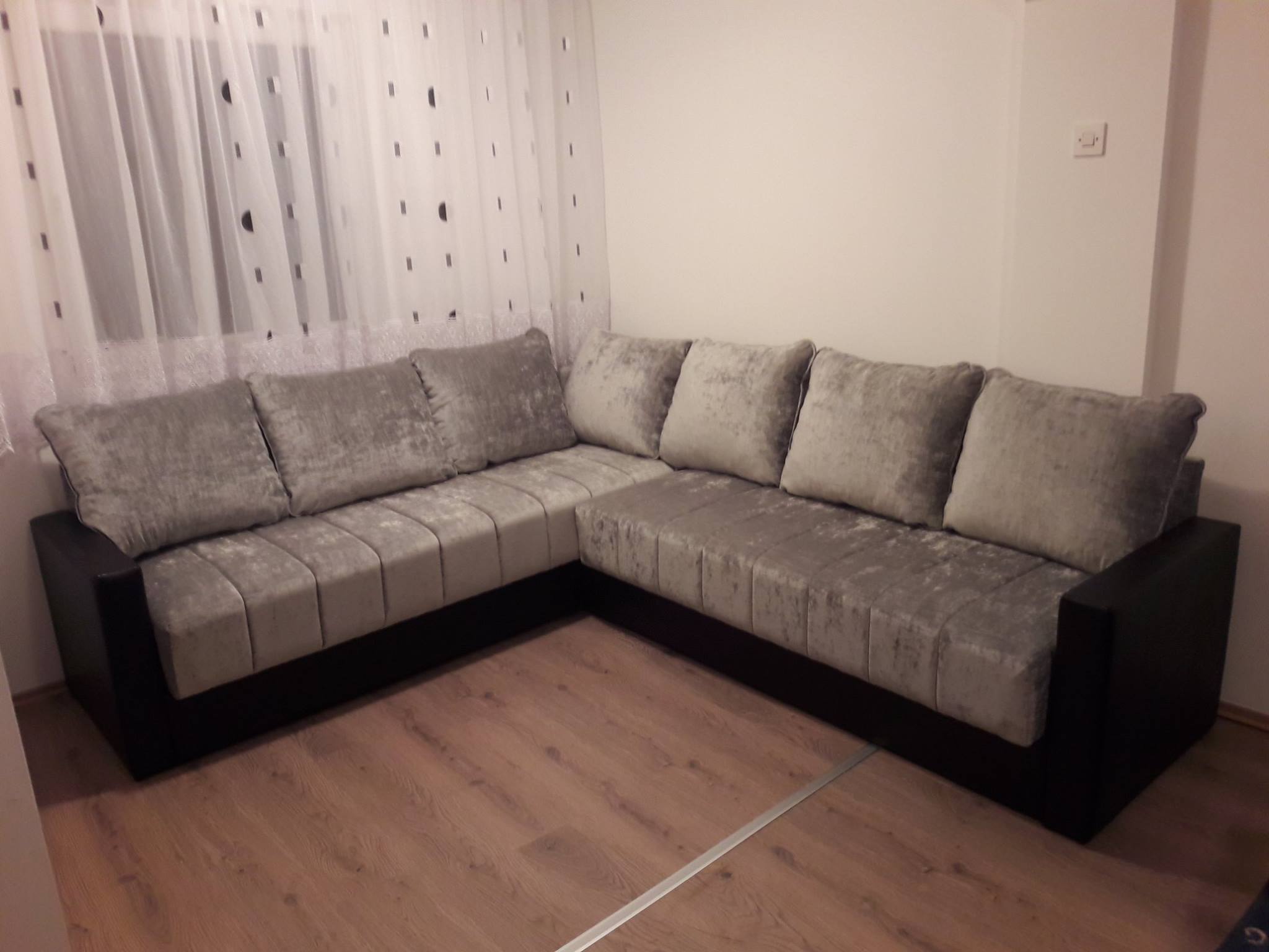 Popravka i proizvodnja nameštaja Kuršumlija Tapetar Beli